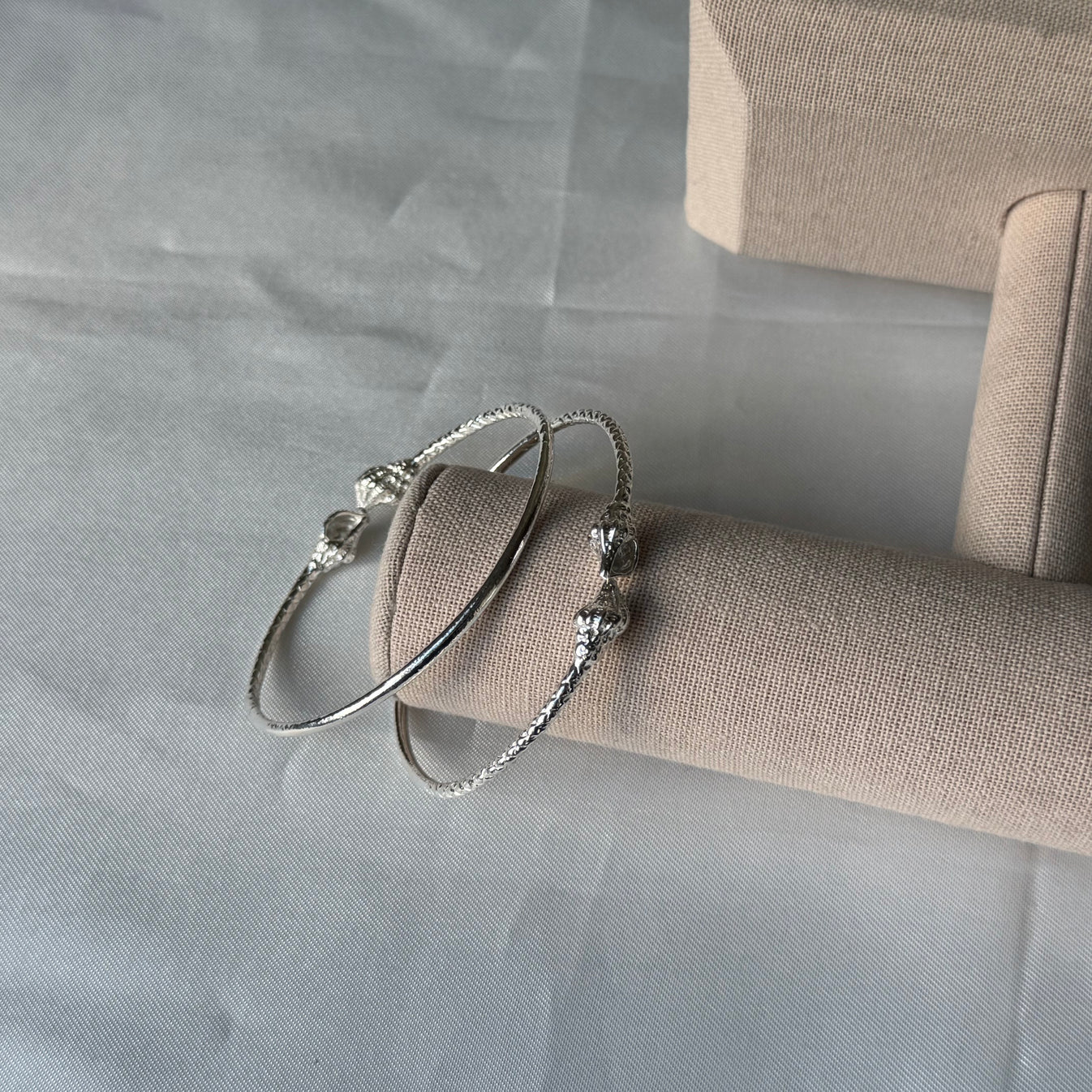 Better Jewelry Conch Sea Shell Ends West Indian Bangles .925 Sterling ...